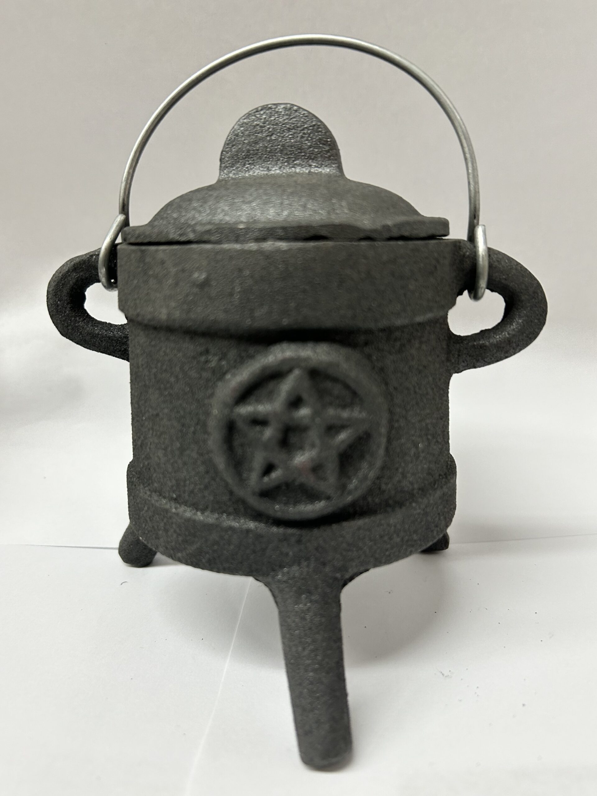 Small Cauldron – The House of Bastet